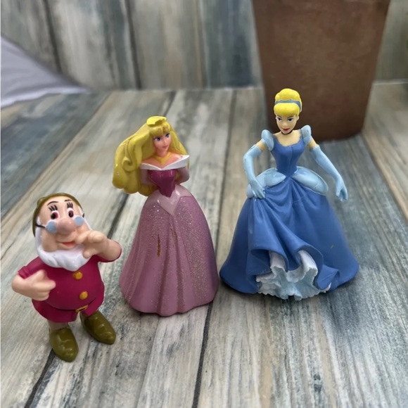 McDonald's | Toys | Disney Princess 34 Figures Cake Topper Cinderella ...